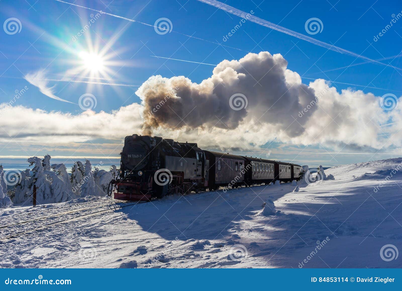 Train in a Beautiful Winter Landscape Editorial Stock Image - Image of ...
