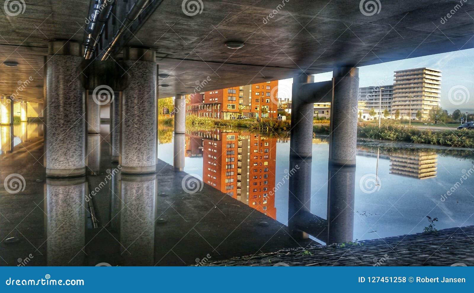 Train bridge stock photo. Image of train, water, bridge - 127451258