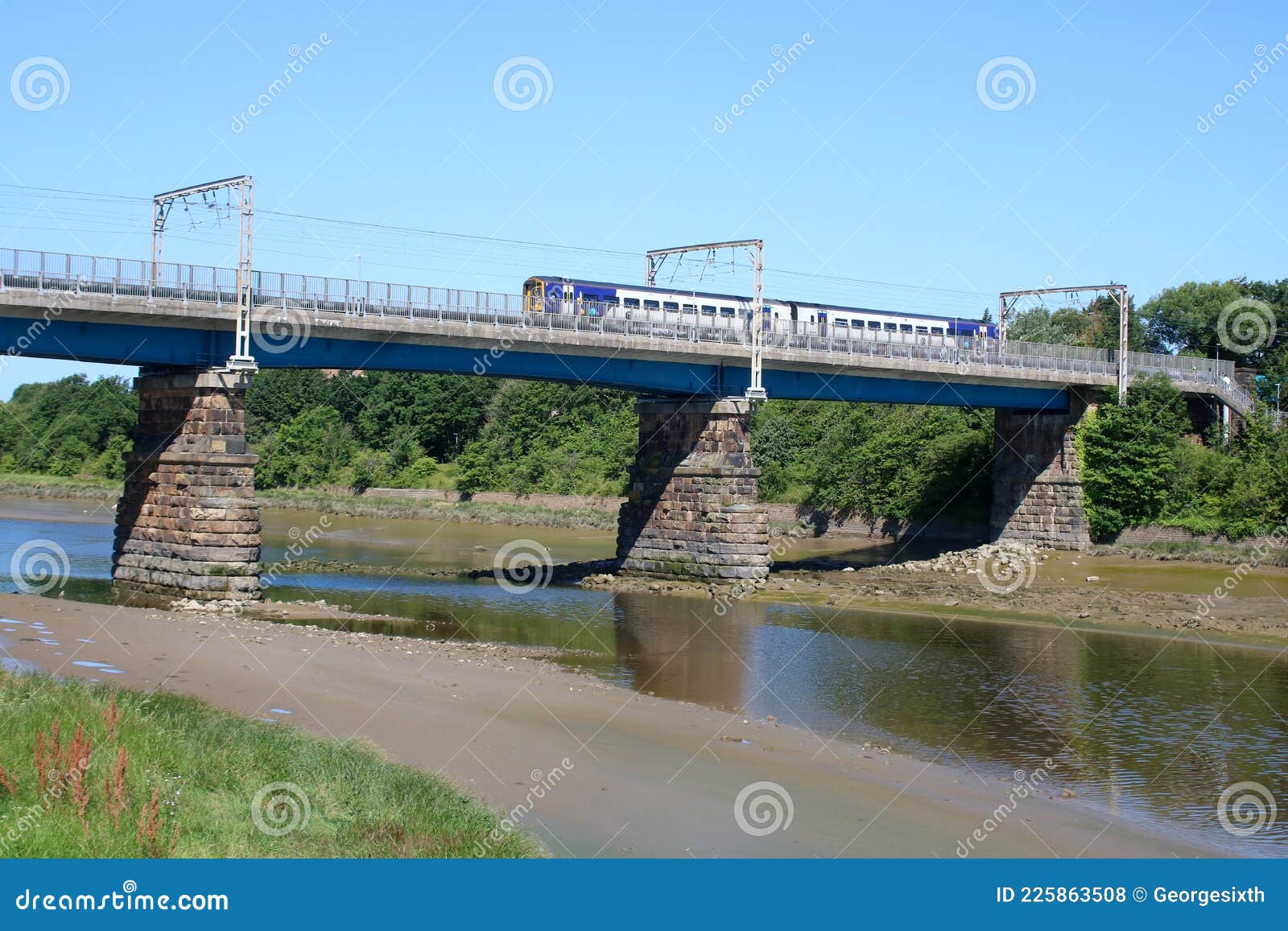 Train on Carlisle Bridge, River Lune, Lancaster Editorial Stock Photo ...