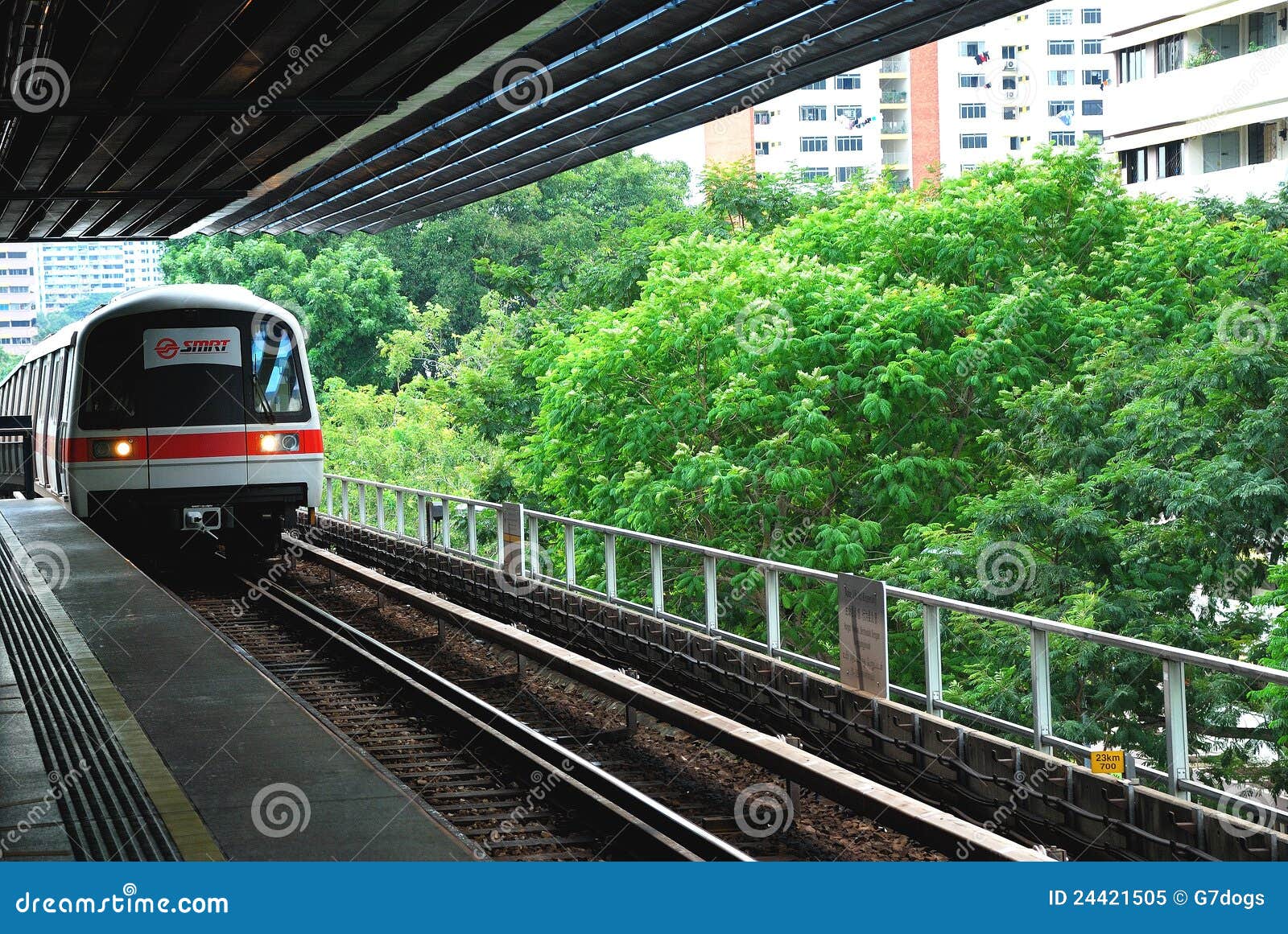 Train coming into station editorial image. Image of train - 24421505