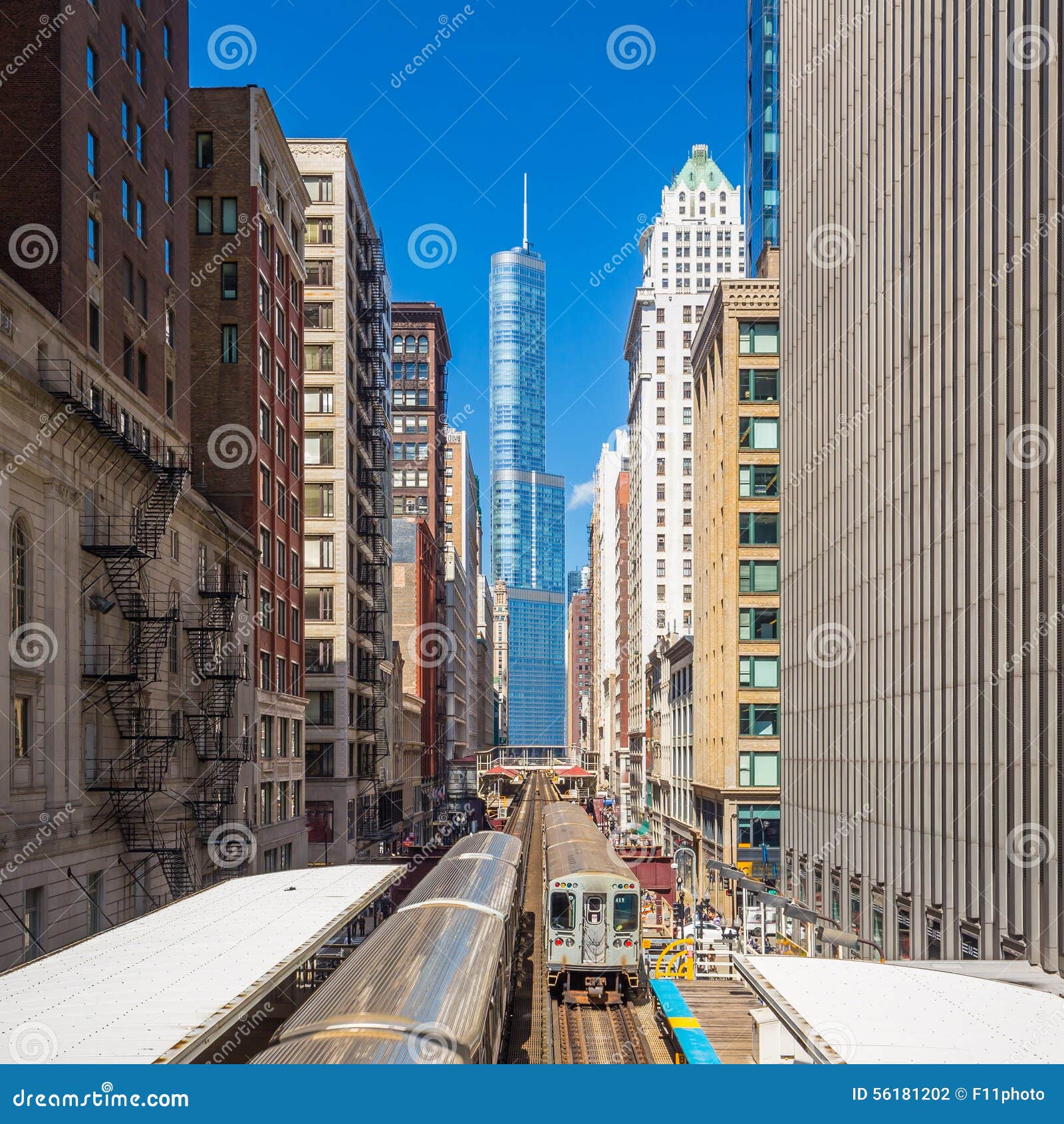 Train in Downtown Chicago IL Stock Photo - Image of destinations, blue ...