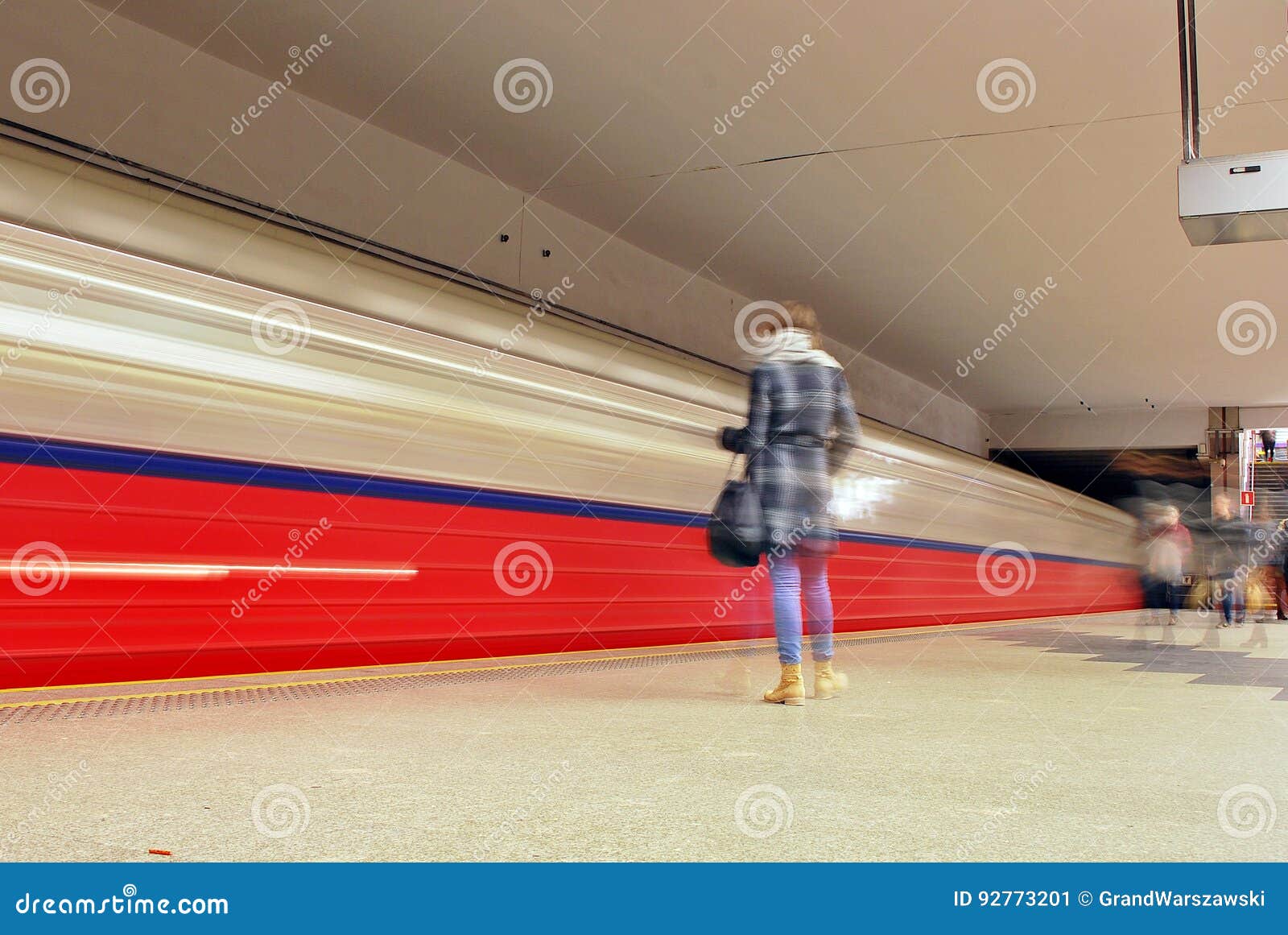 Train Fast Moving at Subway Station Editorial Photo - Image of metro ...