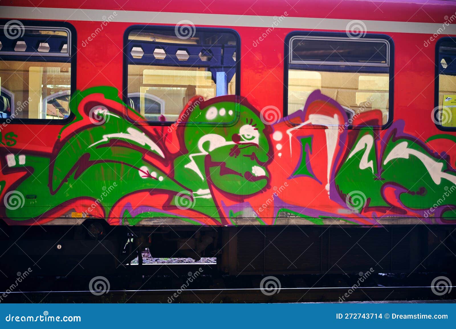 Train graffiti editorial stock image. Image of mural - 272743714