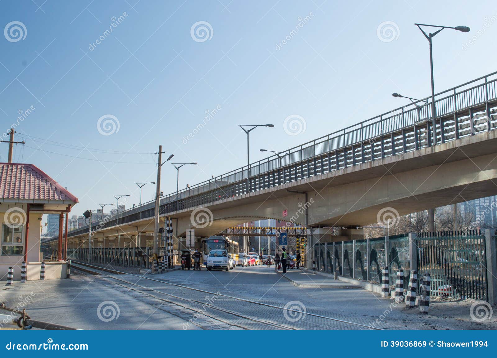 Train intersection editorial stock image. Image of traffic - 39036869