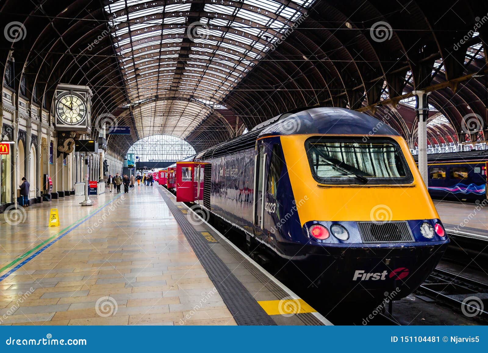 Train at Platform in Paddington Railway Station, London, UK Editorial ... Train at Platform in Paddington Railway Station, London, UK Editorial ...