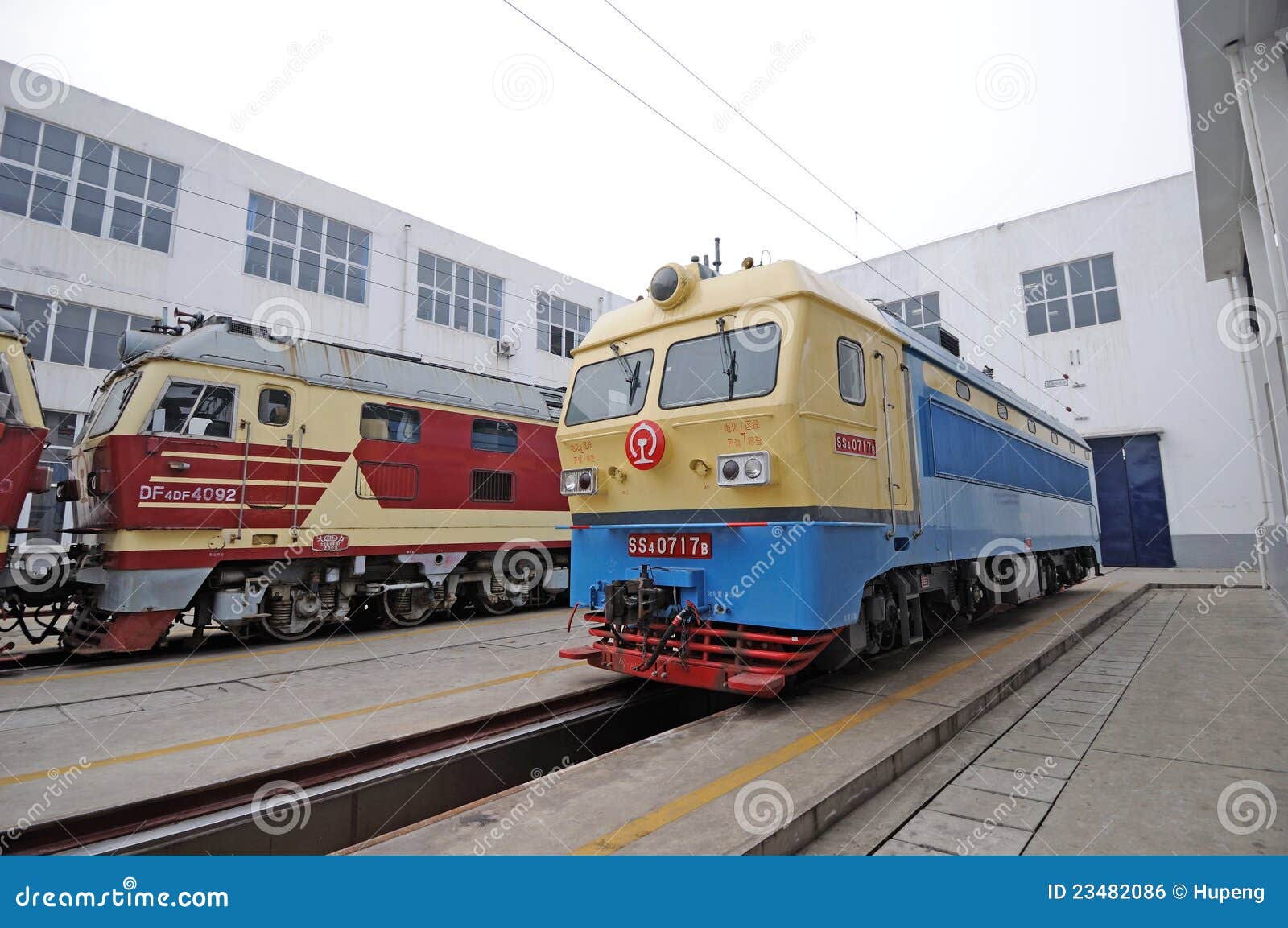 Train repair shop editorial photo. Image of building - 23482086