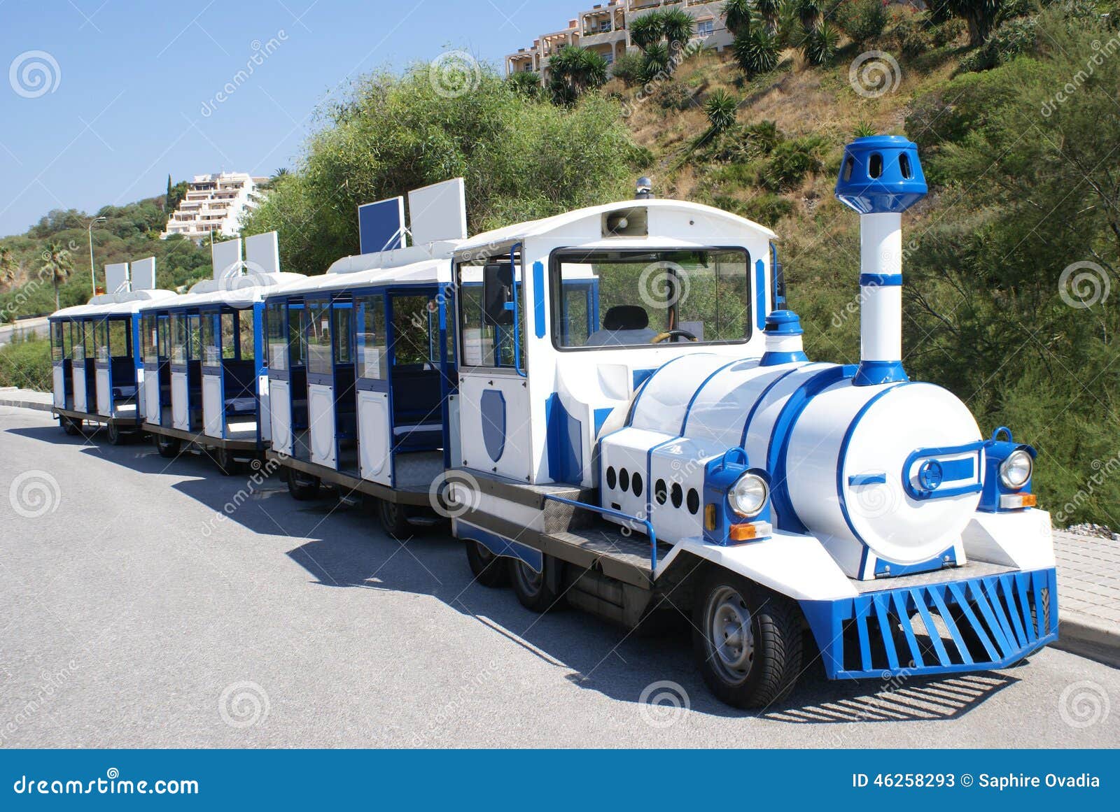 Train Routier Photo stock - Image: 46258293