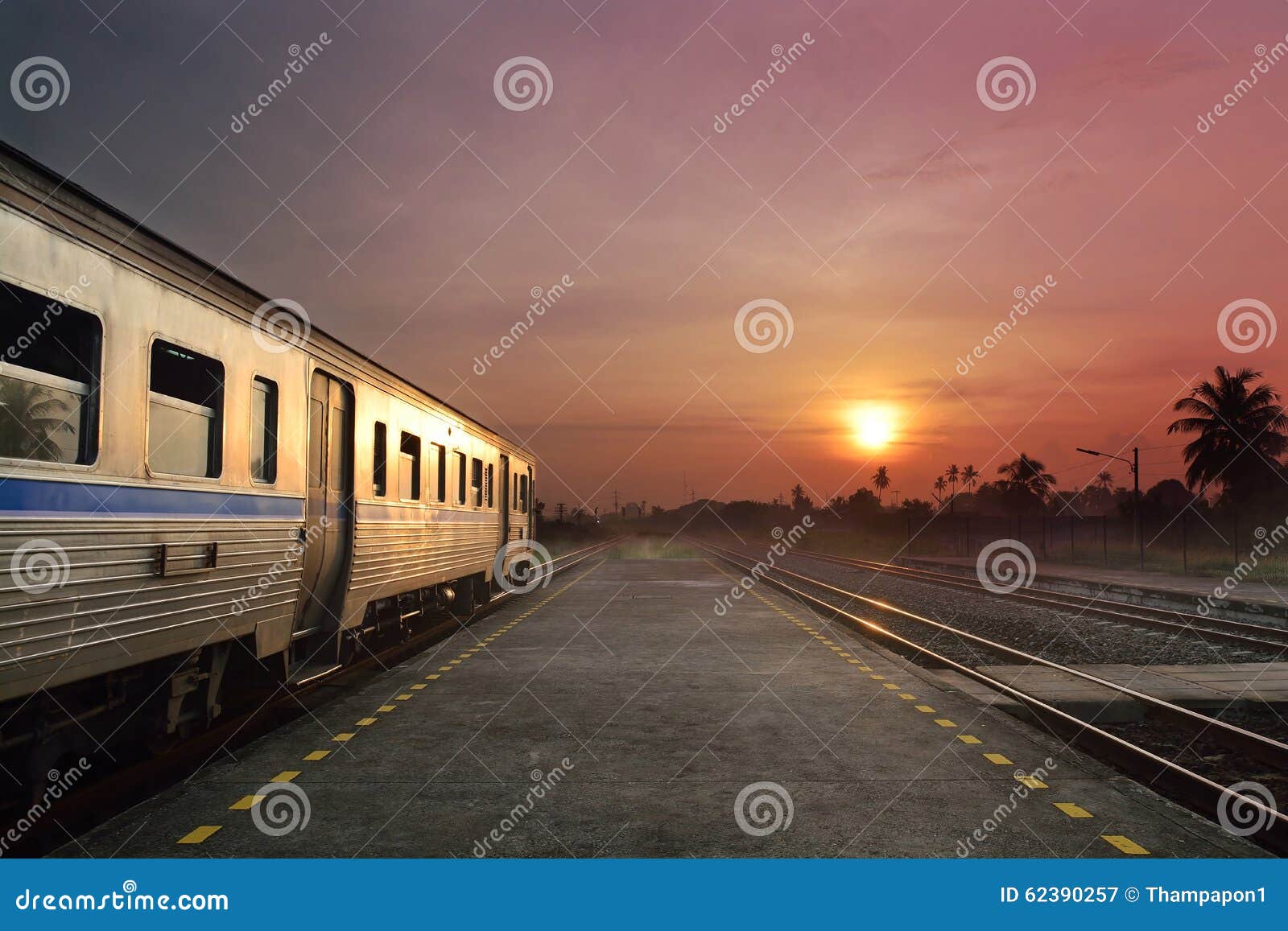 Train Running In Tunnel. Design. Animation Of Moving Train With Glowing ...