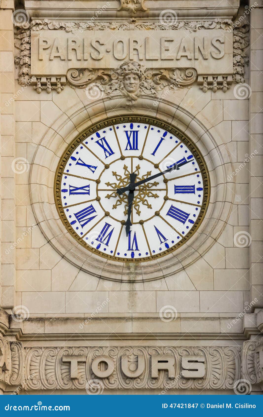 Train Station Clock. Tours. France Stock Image - Image of deco, gate ...
