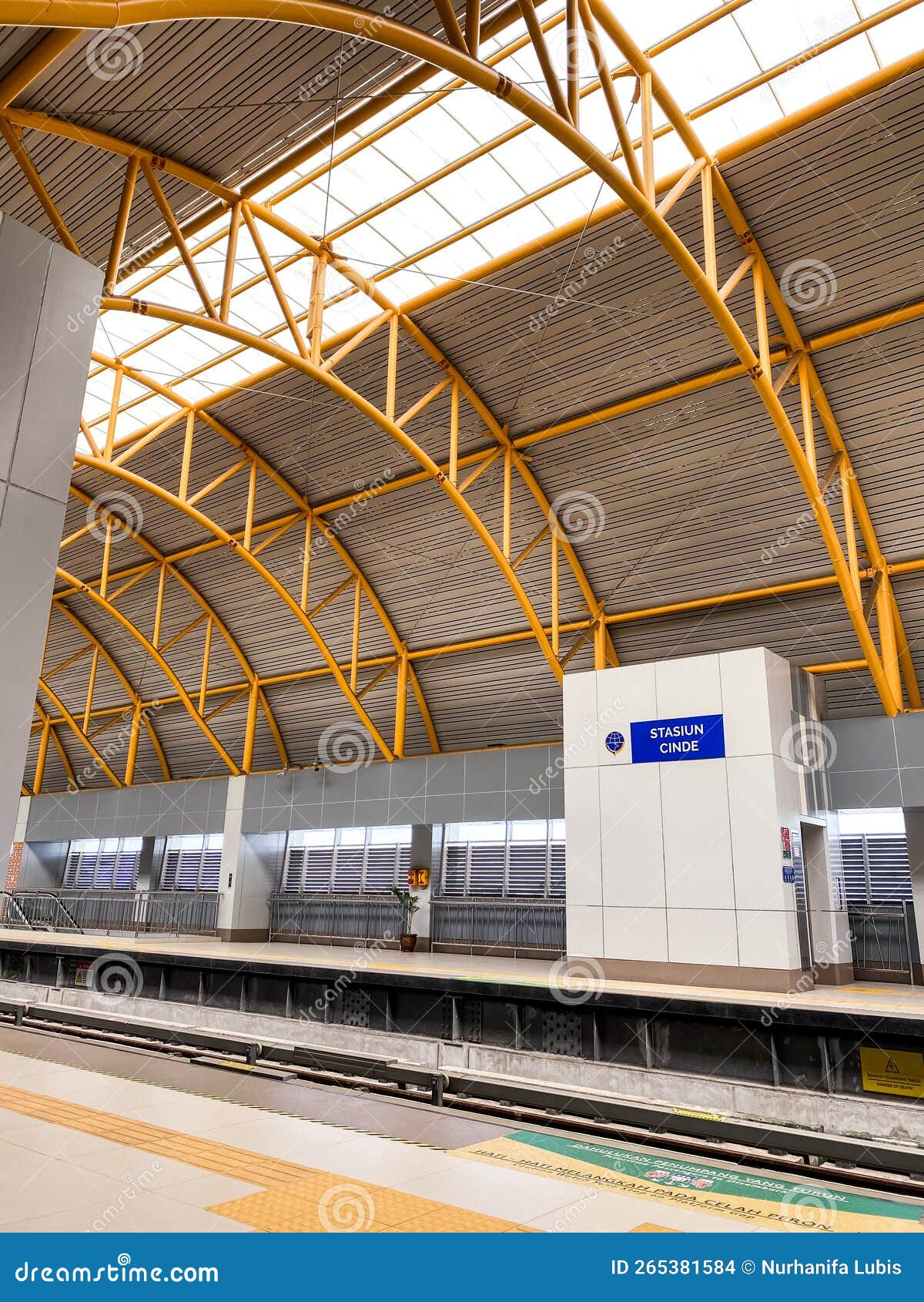 Train station stock photo. Image of empty, road, ceilings - 265381584