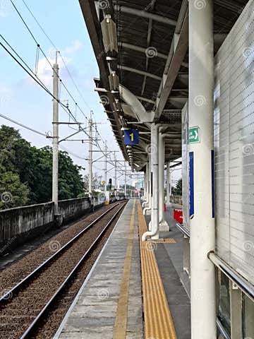 Train Station with One Point Perspective Stock Image - Image of rail ...
