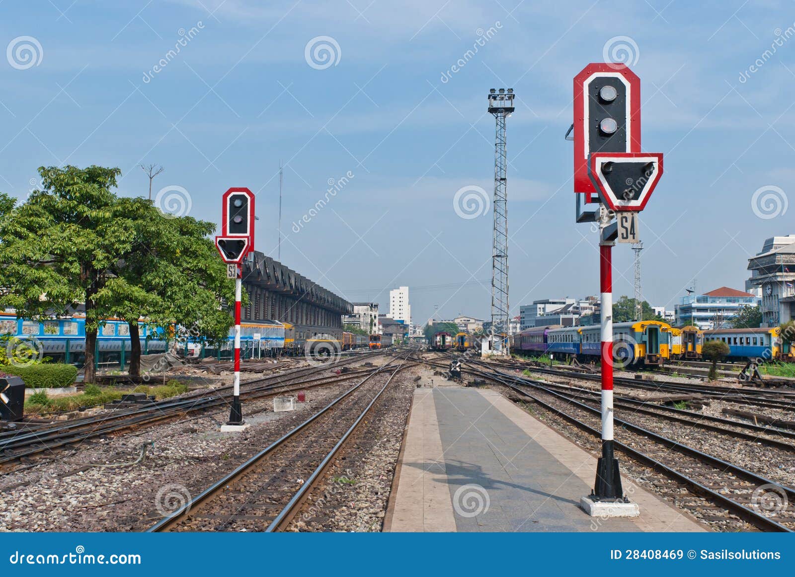 Train Station Signal Traffic Light Stock Image - Image of safety, cross ...