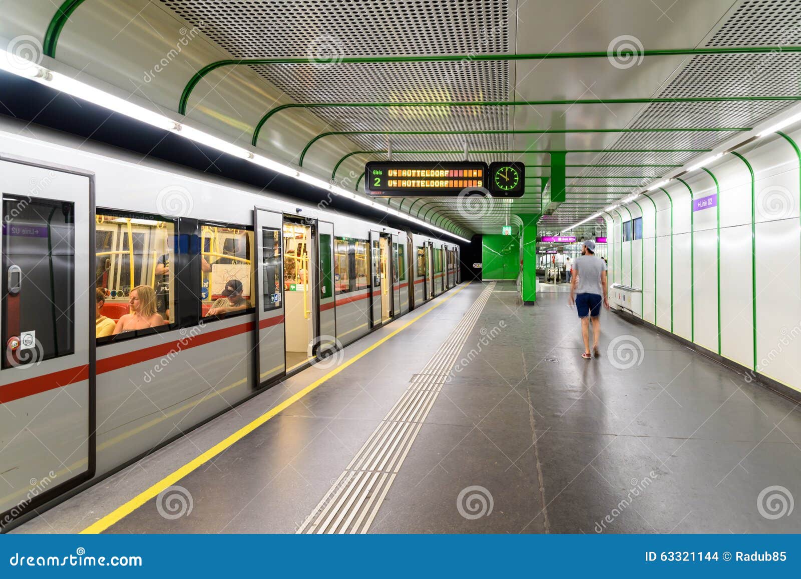 Train in Subway Station Waiting for Passengers in Downtown Vienna ...