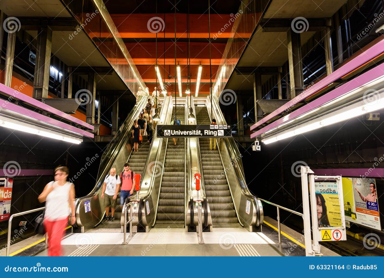Train in Subway Station Waiting for Passengers in Downtown Vienna ...