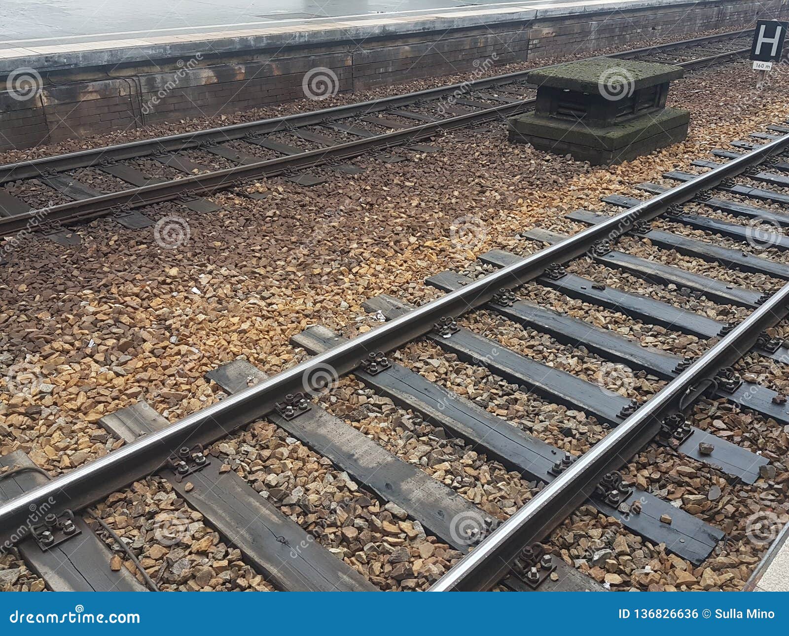 Train Tracks and Dark Stones Stock Photo - Image of bonito, room: 136826636