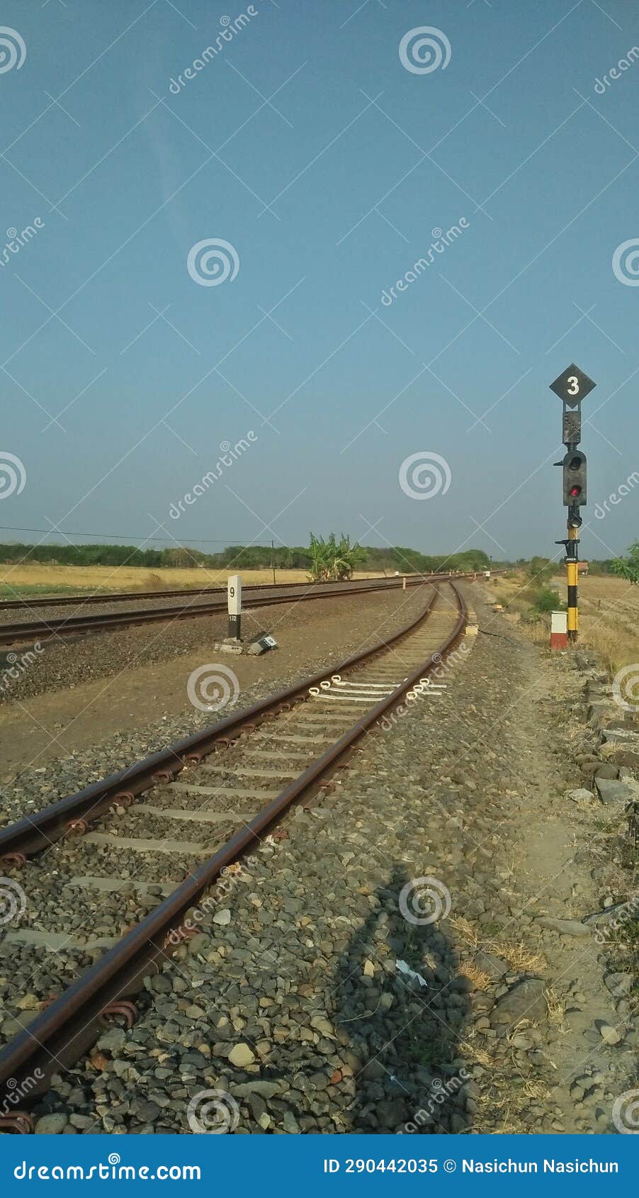 Train turning lane stock image. Image of turning, merges - 290442035