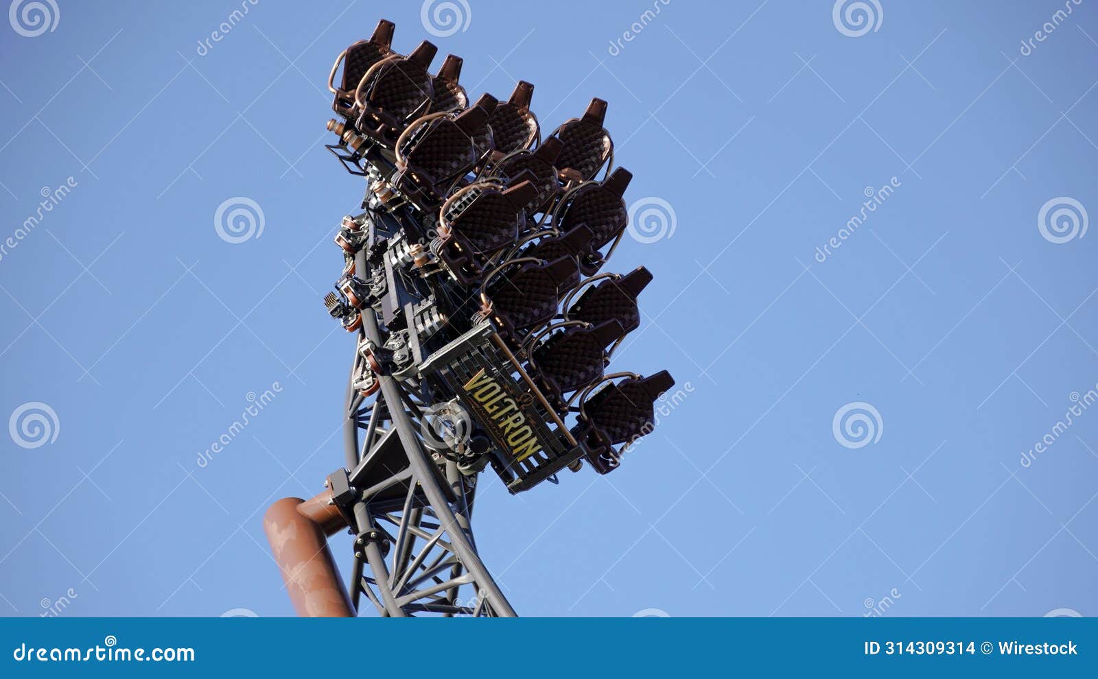 Train of "Voltron Nevera", the World S First Roller Coaster of Its Kind ...