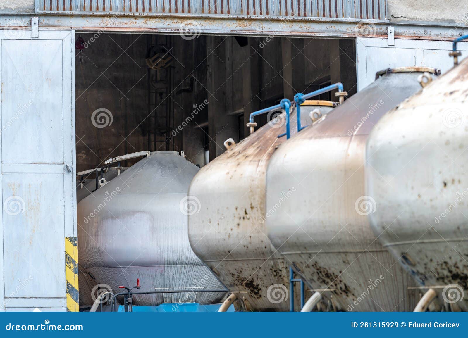 Train Wagons with Containers for the Transport of Bulk Materials ...