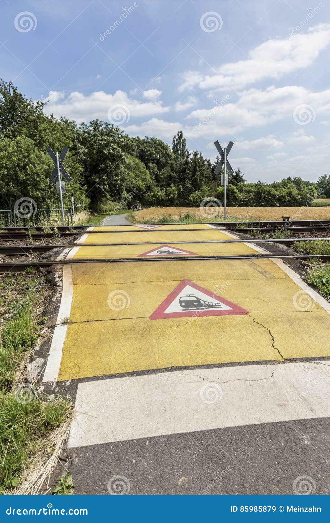 Train Warning Sign at a Railroad Crossing Stock Image - Image of bahn ...