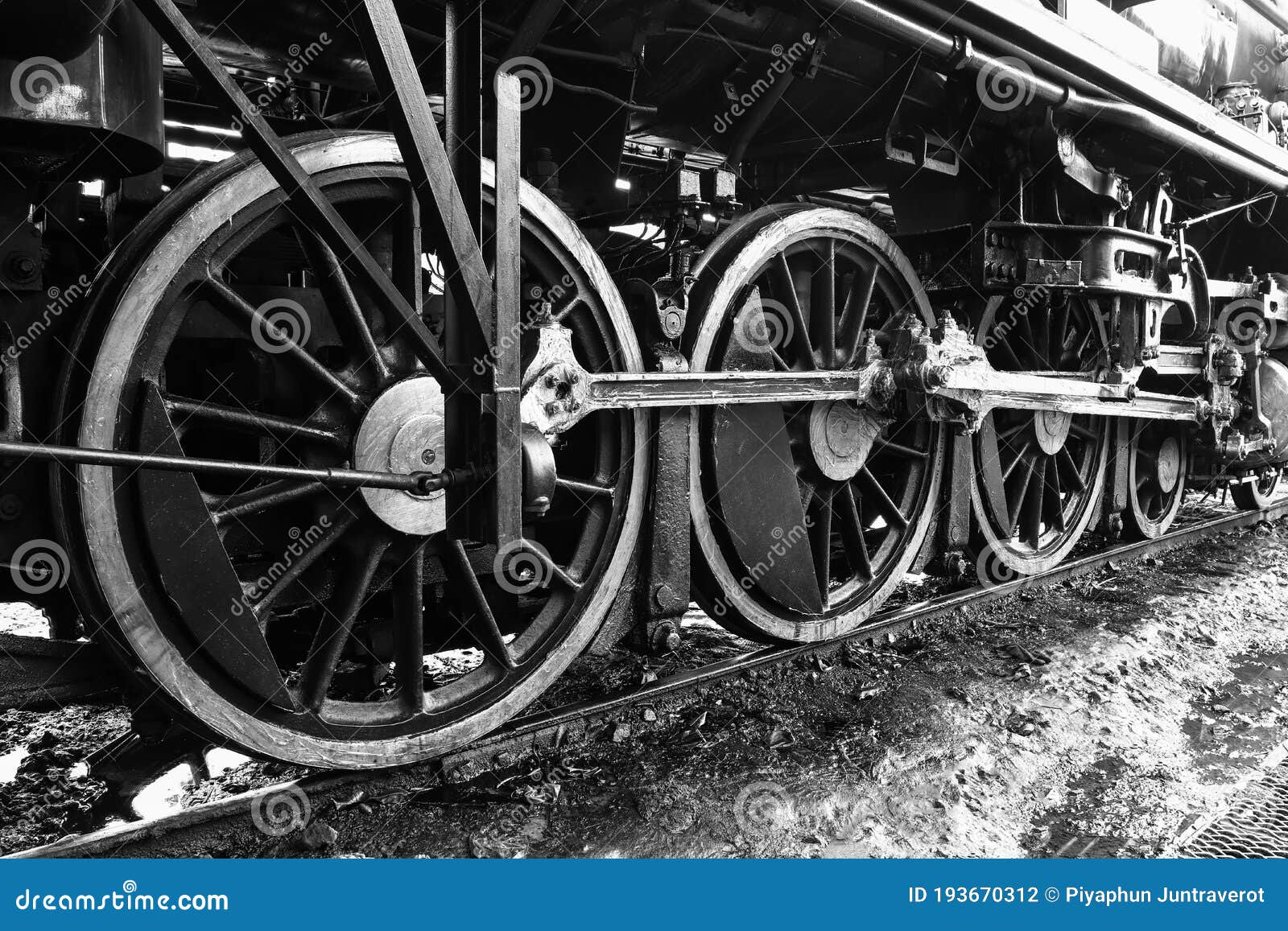 The Train Wheel of the Steam Locomotive Stock Photo - Image of history ...