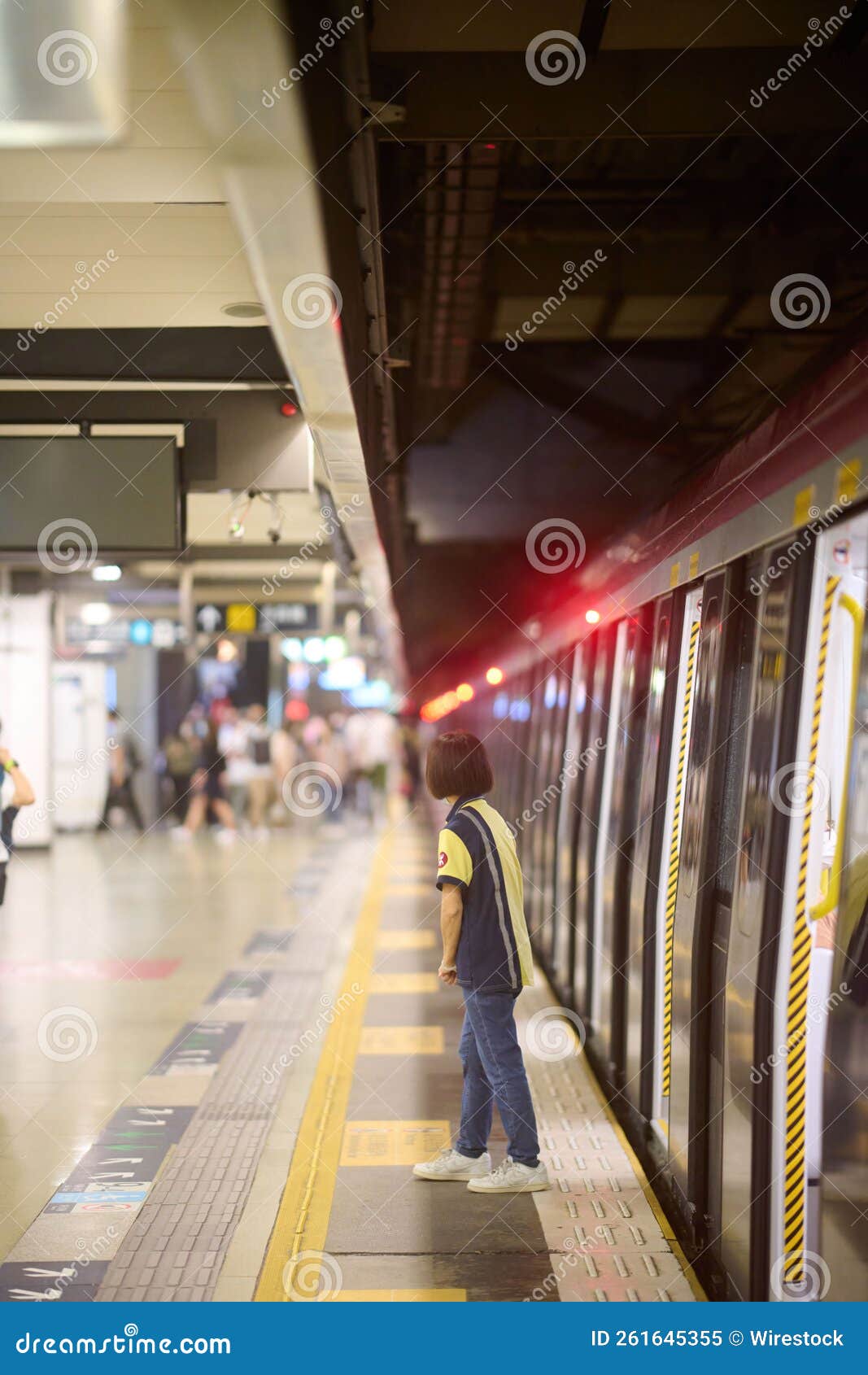 Train Worker in Old Hung Hom Station Platform in Hong Kong Editorial ... Train Worker in Old Hung Hom Station Platform in Hong Kong Editorial ...