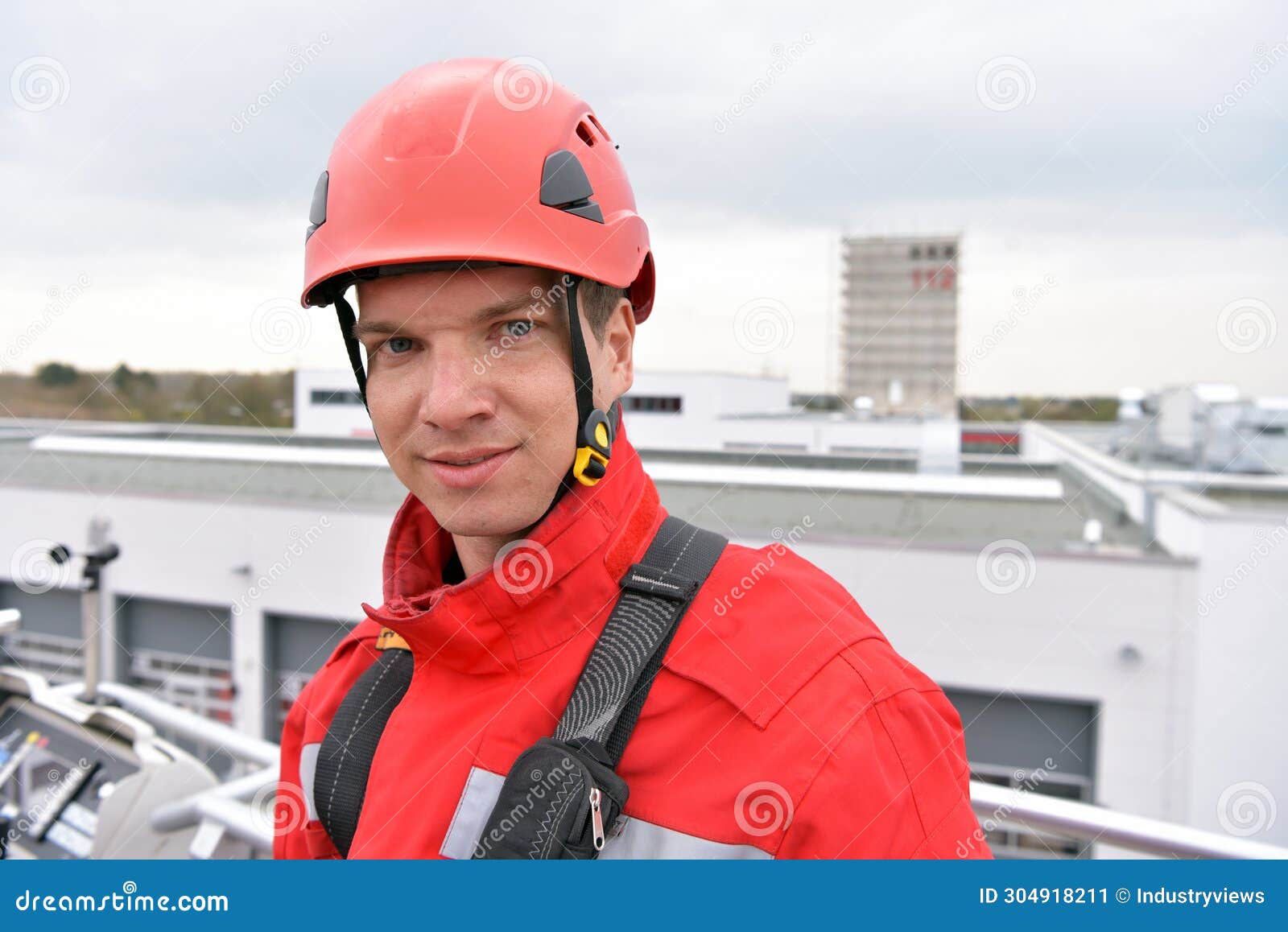 Training in Altitude Rescue at the Fire Brigade - Emergency Operation ...