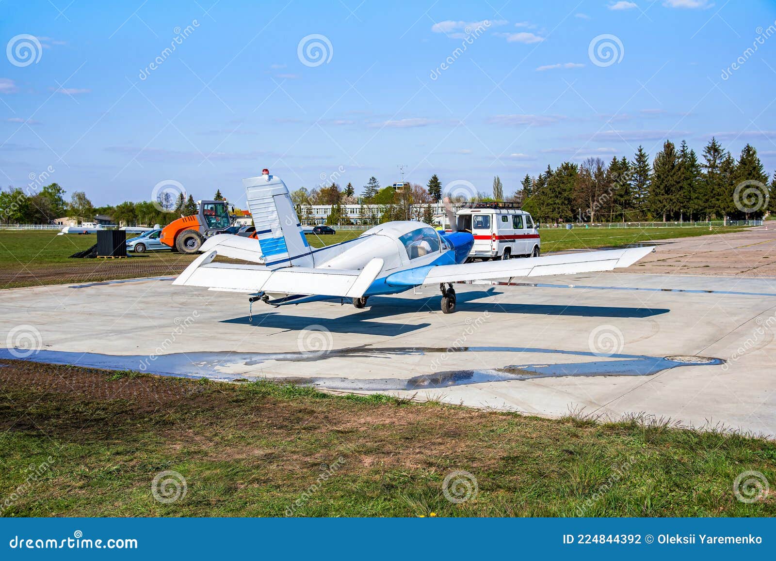 Small Plane Preparing for Take-off , Stock Photo - Image of podium ...