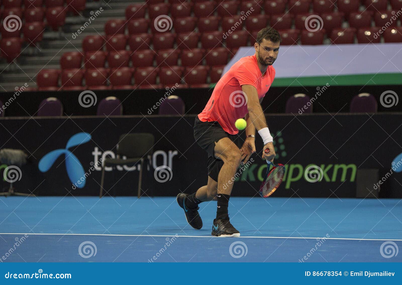 Training on Grigor Dimitrov Editorial Stock Image - Image of grand ...