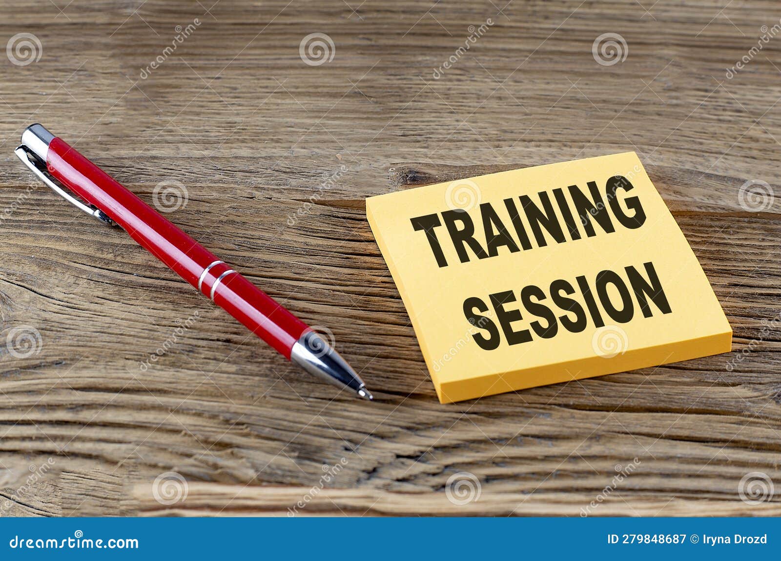 TRAINING SESSION Text on Sticky with Pen on the Wooden Background Stock ...