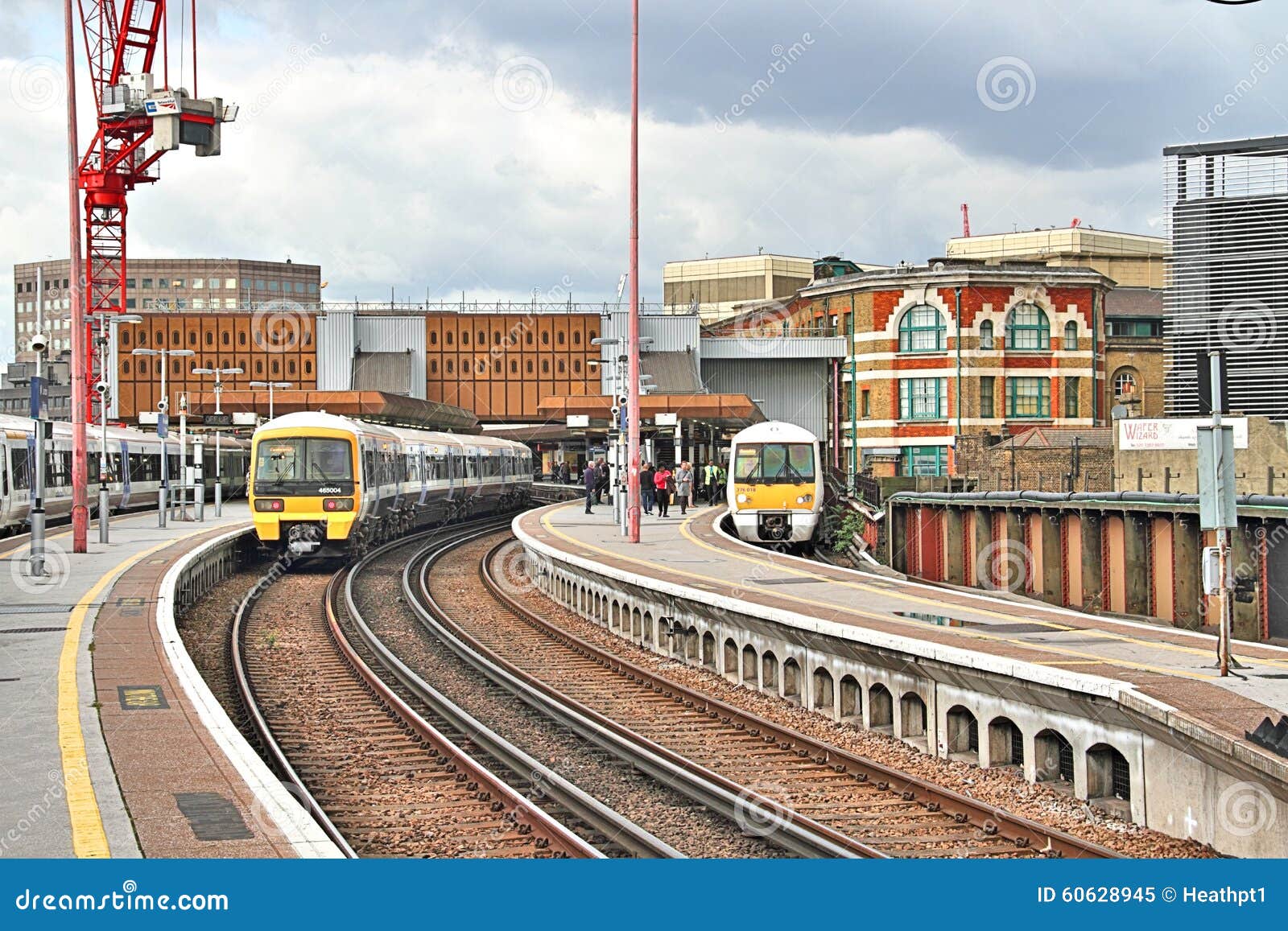 Trains at Platform, London Bridge Station. Editorial Image - Image of ...