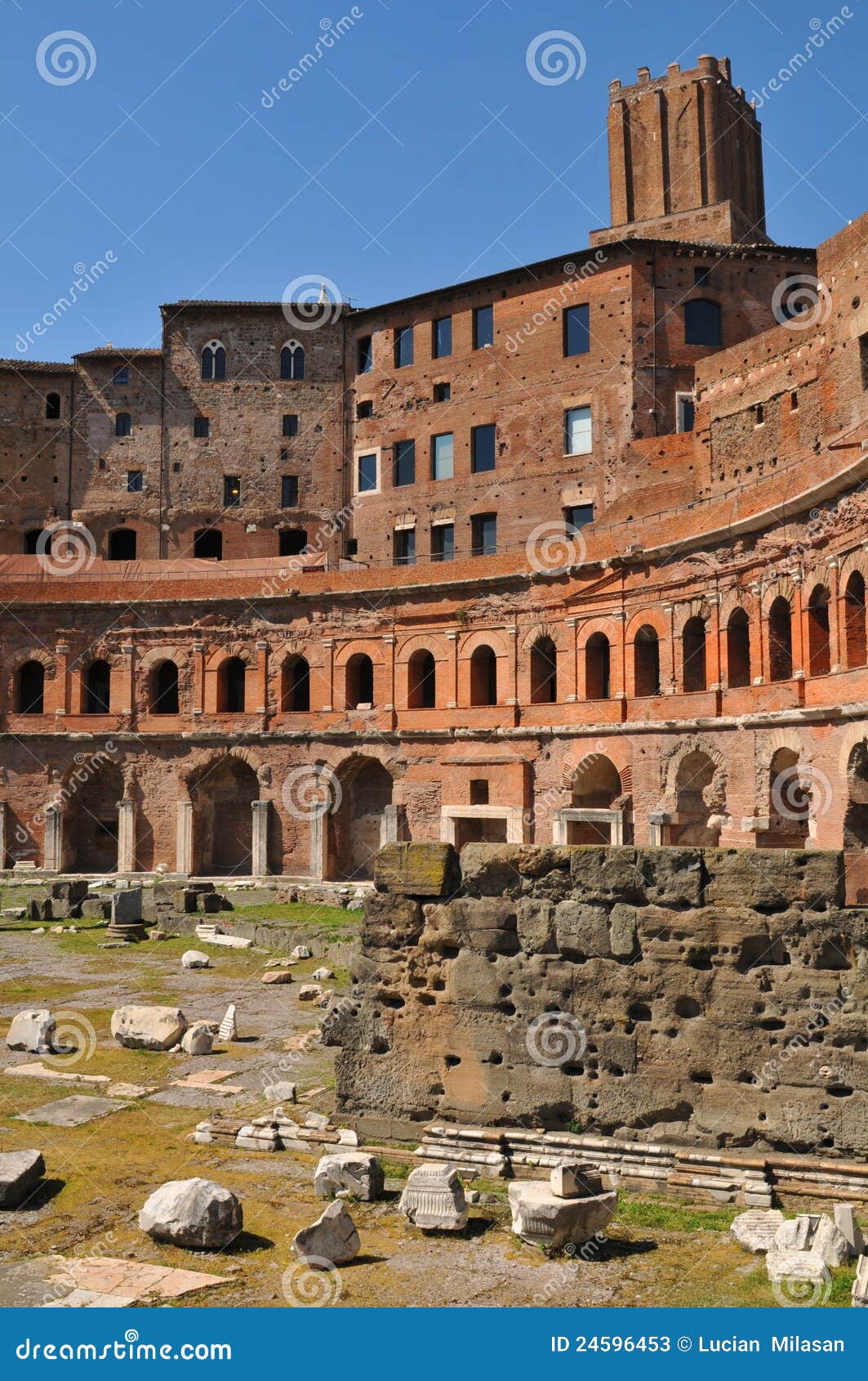 Trajan S Market in Rome, Italy Stock Image - Image of panorama ...