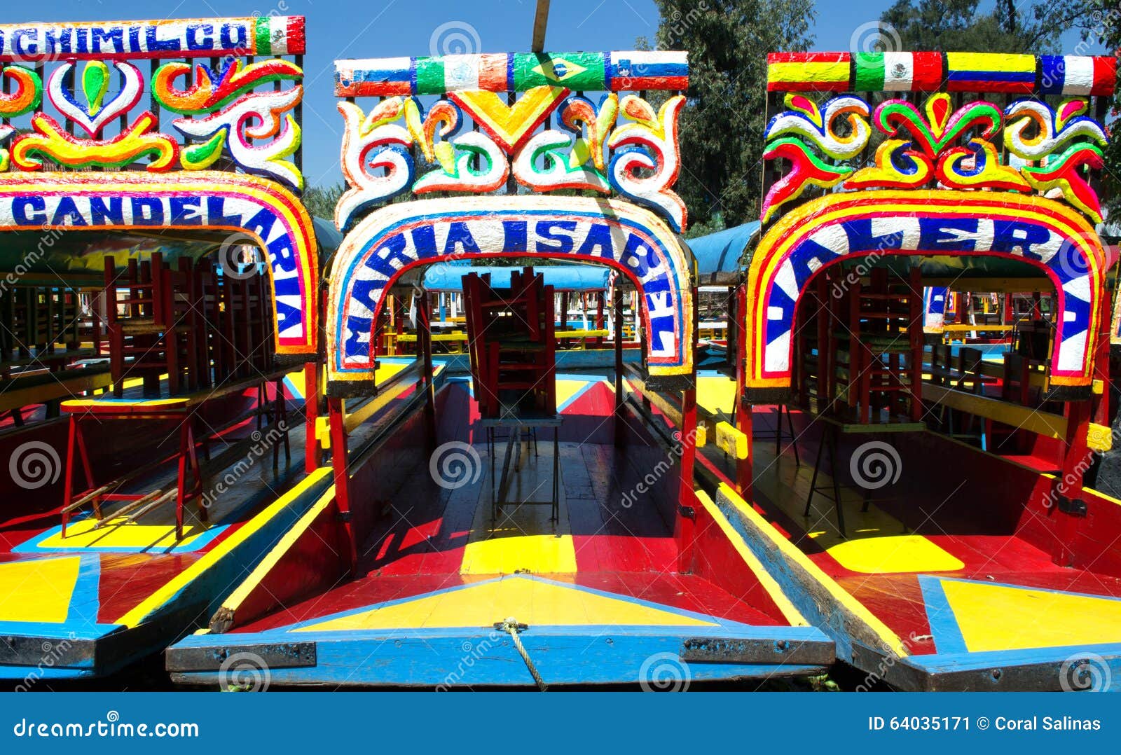 Trajineras de Xochimilco foto editorial. Imagen de méxico - 64035171