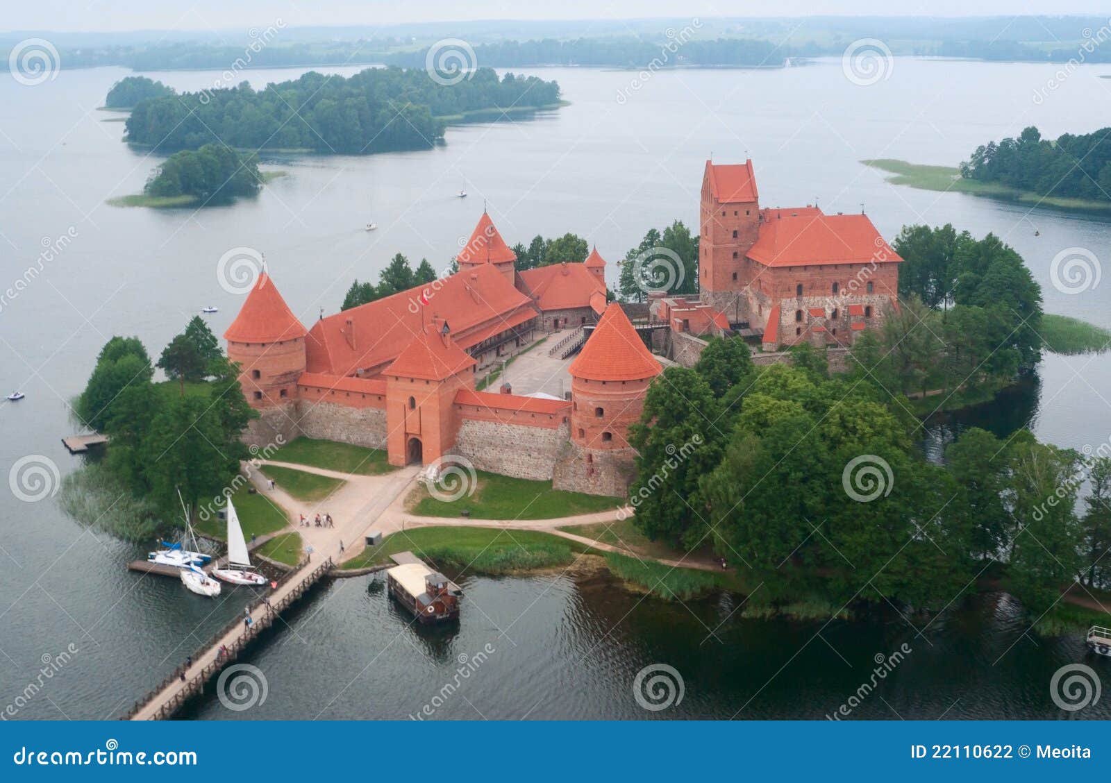 Trakai Castle Stock Photo | CartoonDealer.com #34496106