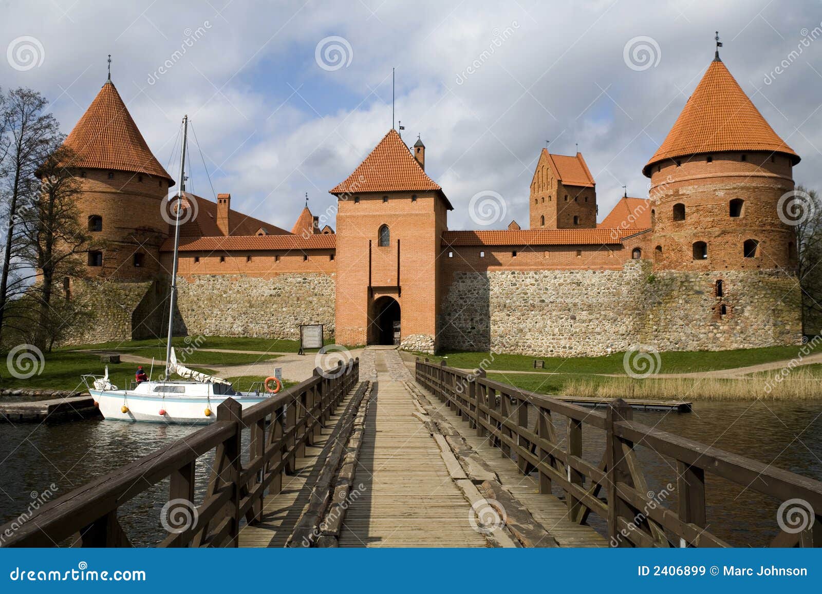Trakai Castle stock image. Image of defense, brick, lithuania - 2406899