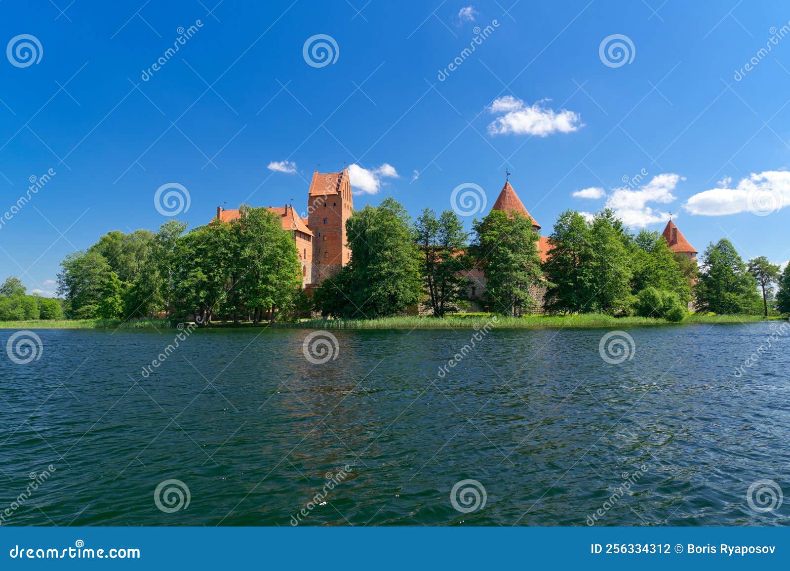 Trakai castle stock photo. Image of tourism, scenic - 256334312