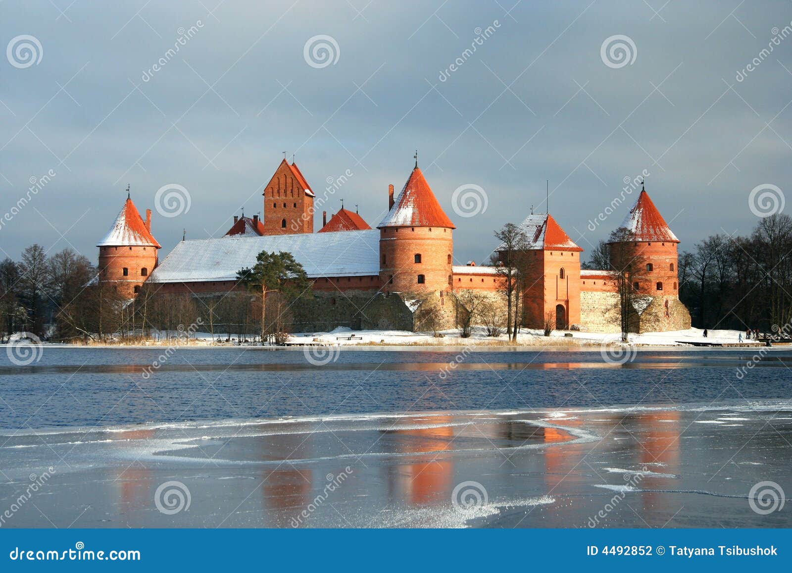 Trakai Castle in Winter Season Stock Photo - Image of line, fairytale ...