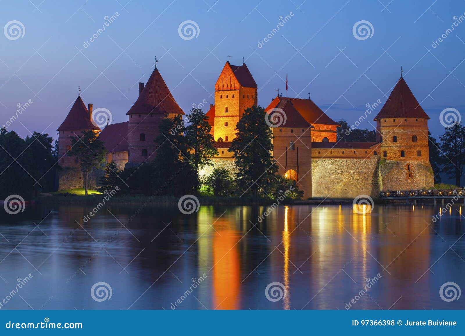 Trakai island Castle stock photo. Image of island, history - 97366398