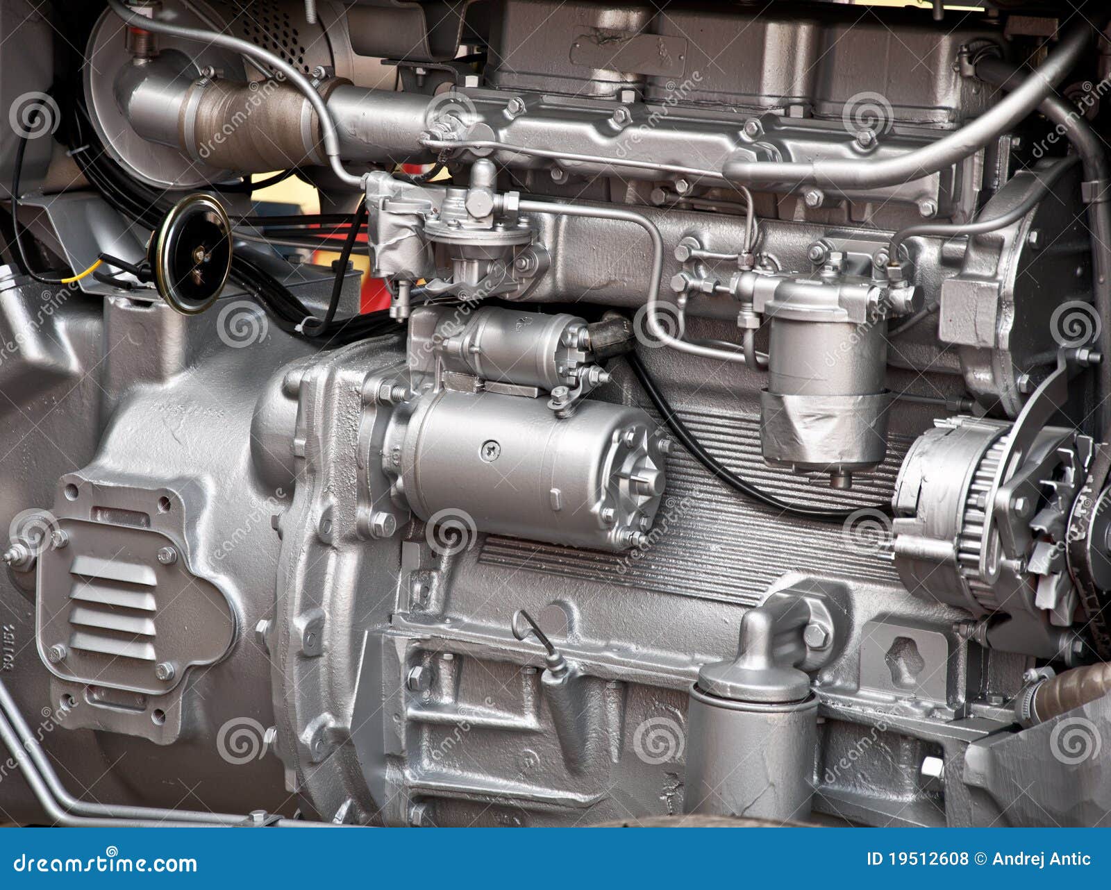 Traktormotor stockfoto. Bild von metall, leistungsfähig - 19512608