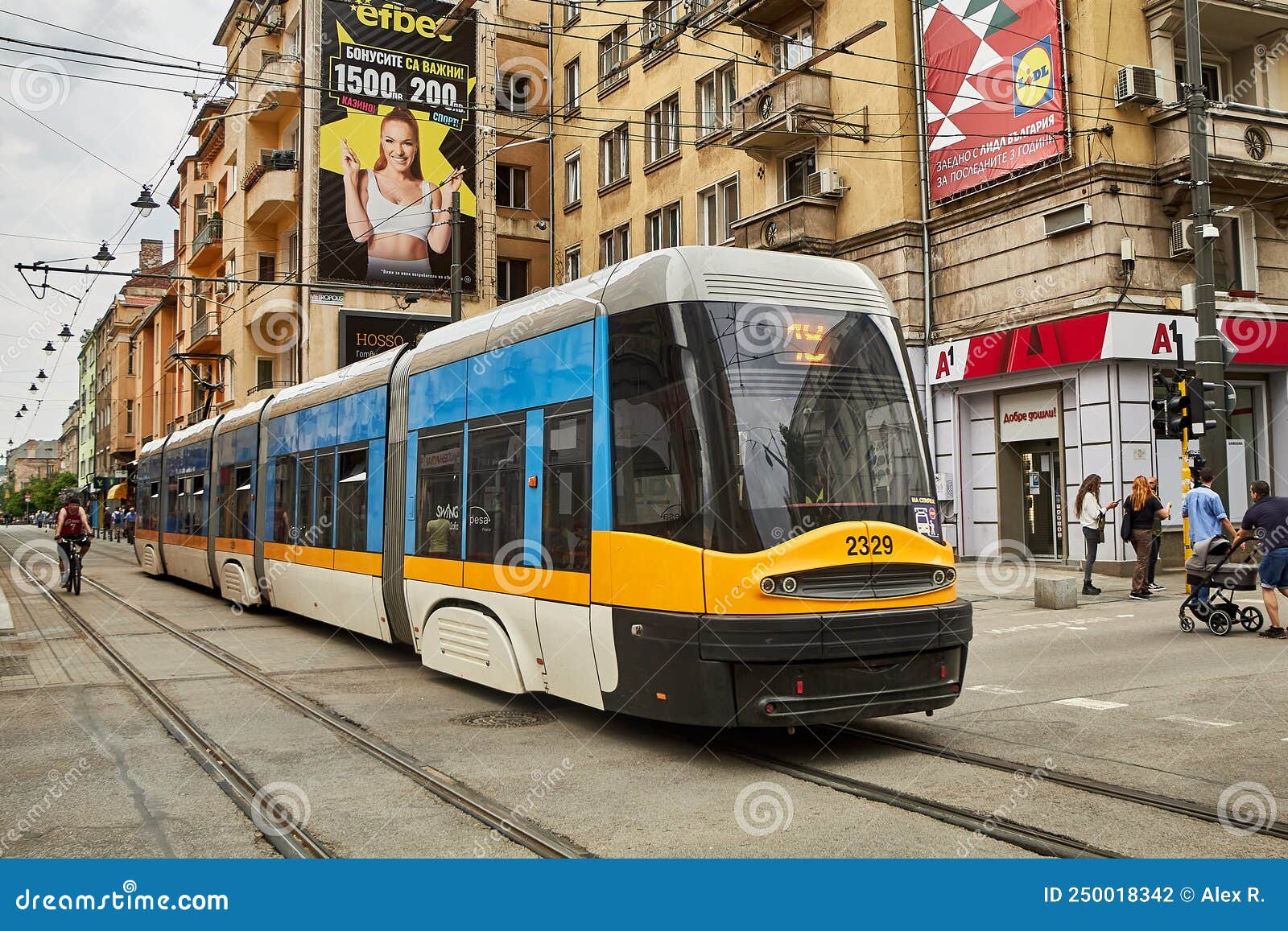 Tram in sofia fotografia editoriale. Immagine di trasporto - 250018342