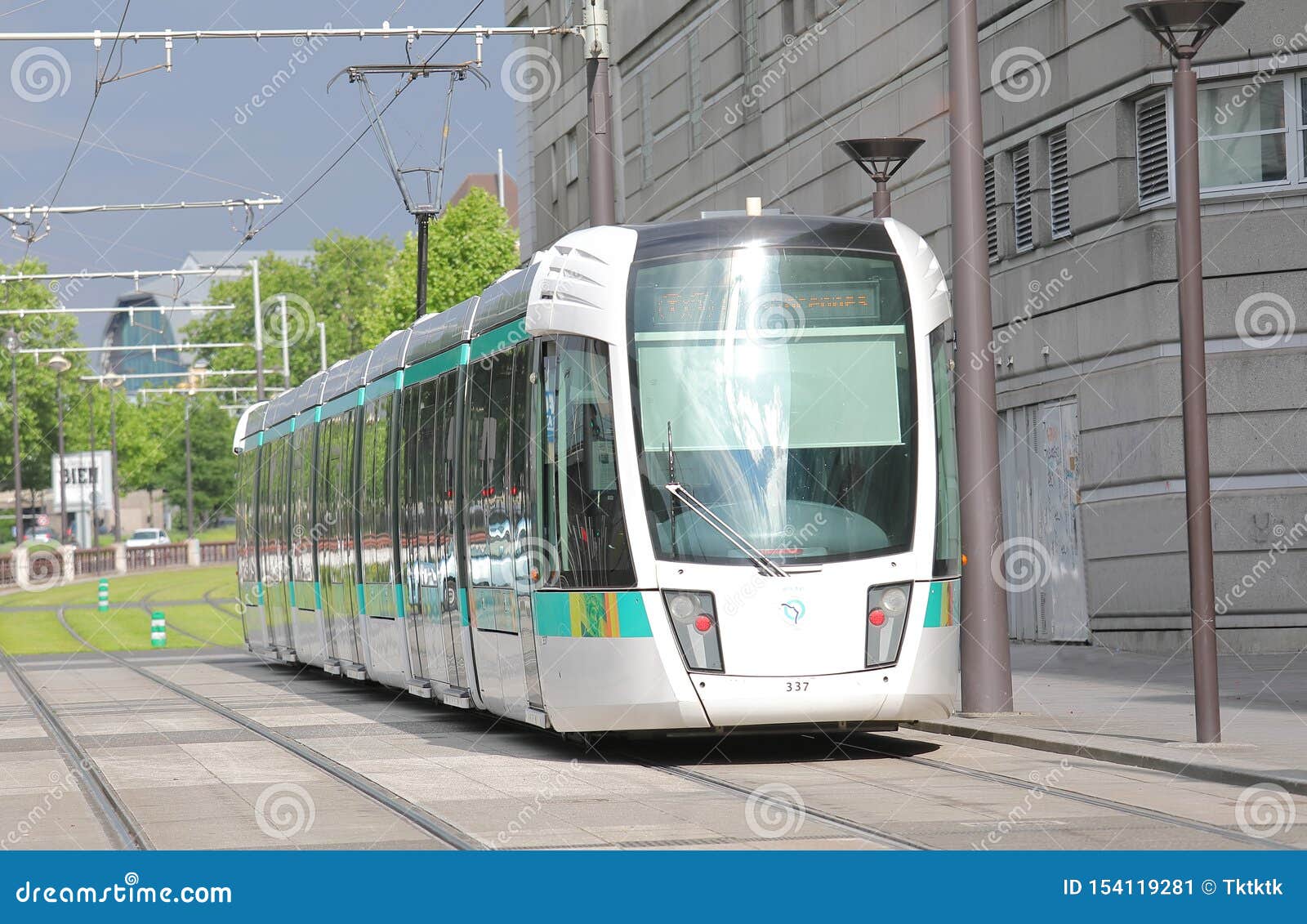 Tram train Paris France editorial photo. Image of french - 154119281