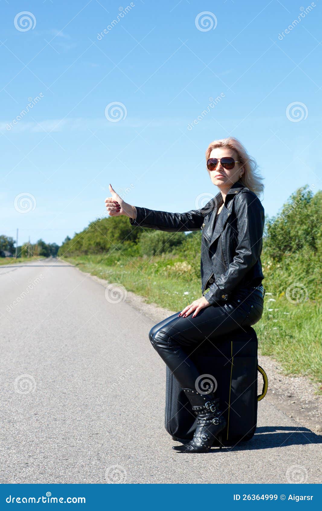 Tramper stockbild. Bild von kreuz, zeichen, nave, tramper - 26364999