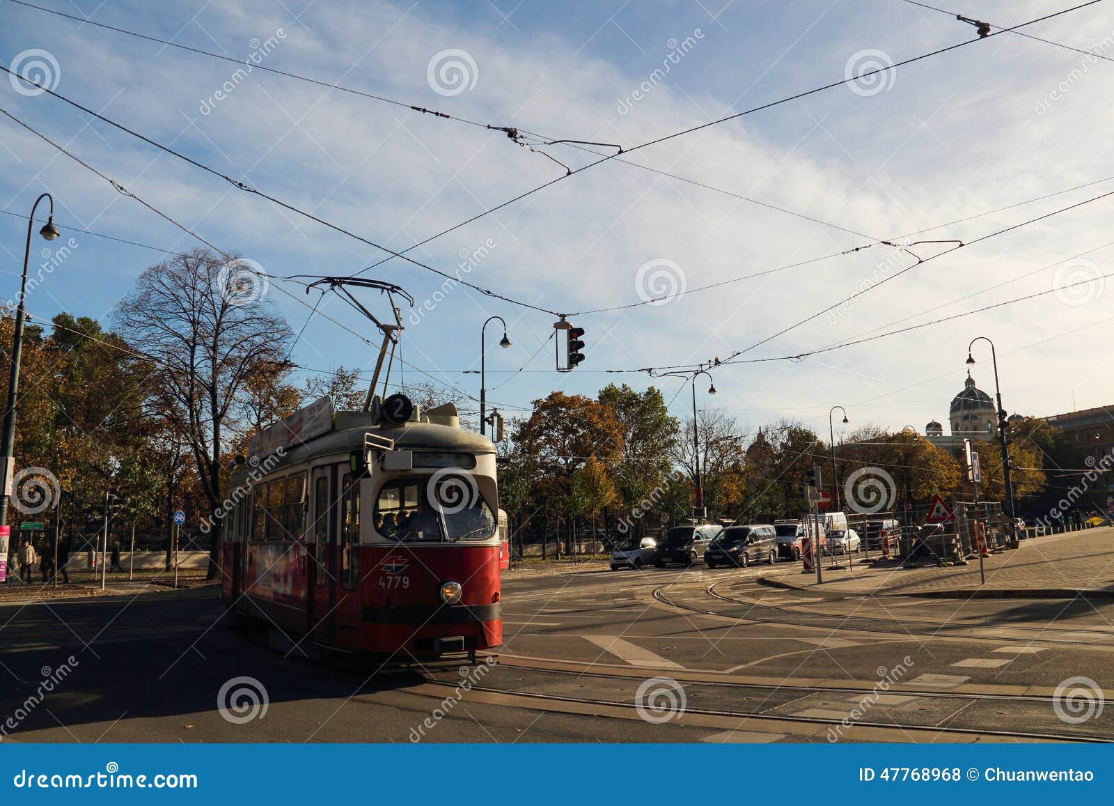Trams in Vienna editorial stock photo. Image of electricity - 47768968
