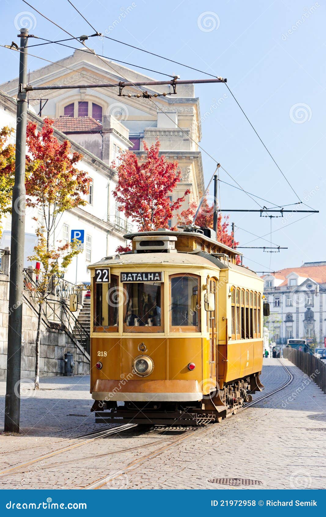 Tramway, Porto photo stock. Image du course, monde, extérieur - 21972958