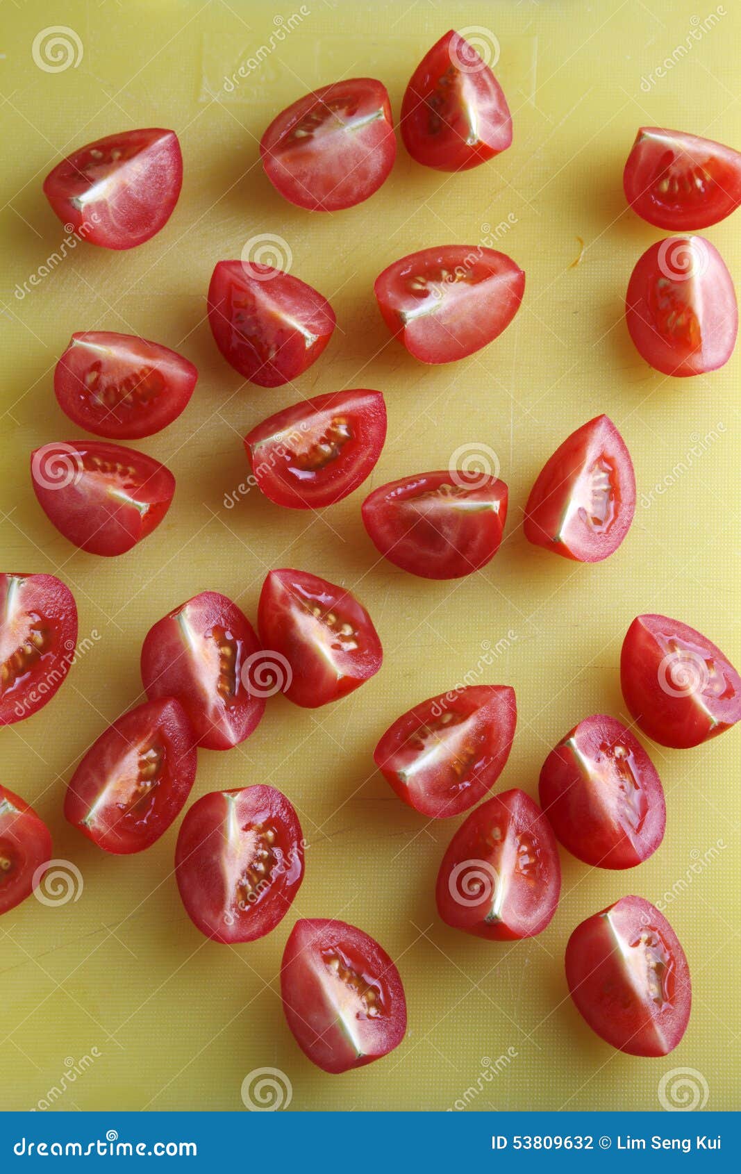 Tranche de tomate photo stock. Image du juteux, manger - 53809632