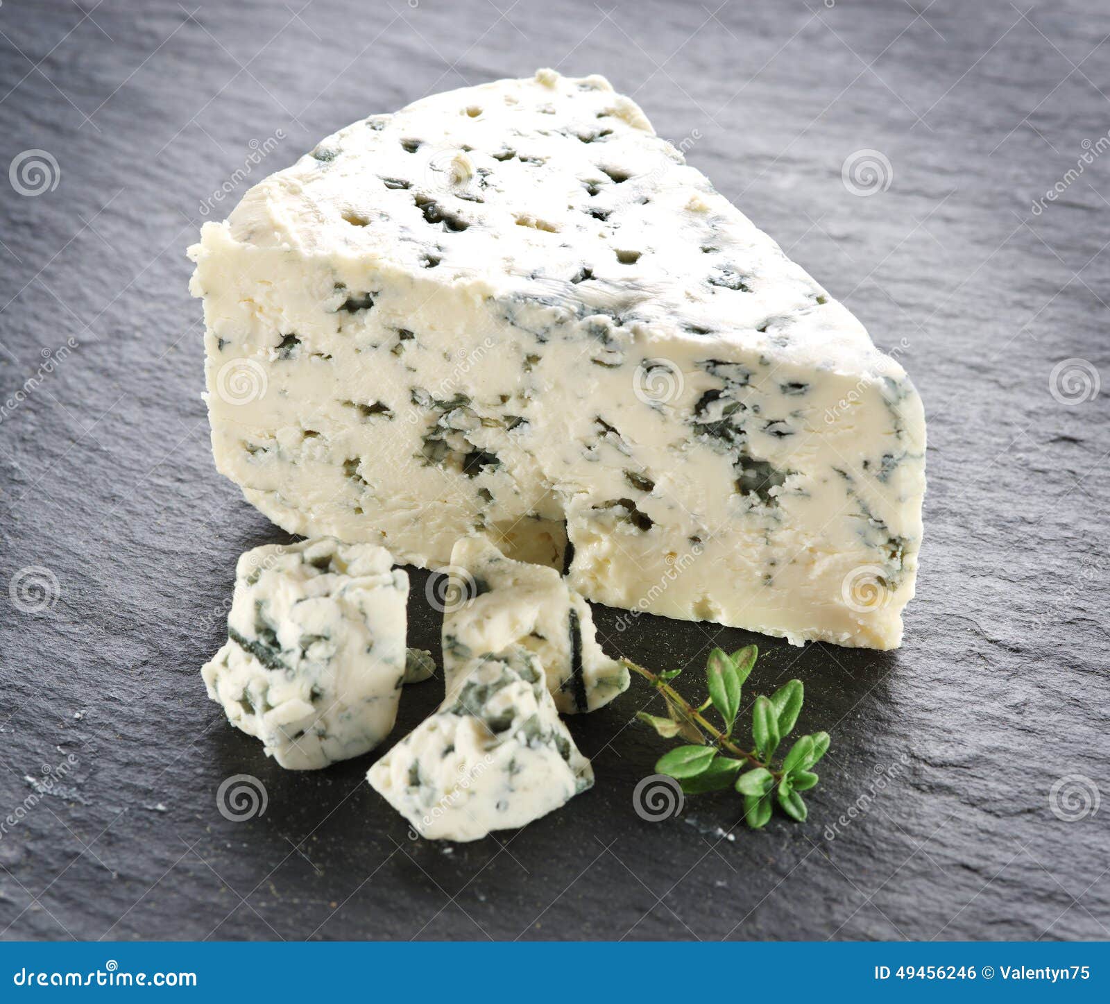 Tranches De Fromage Bleu Danois Photo stock - Image du diversité ...
