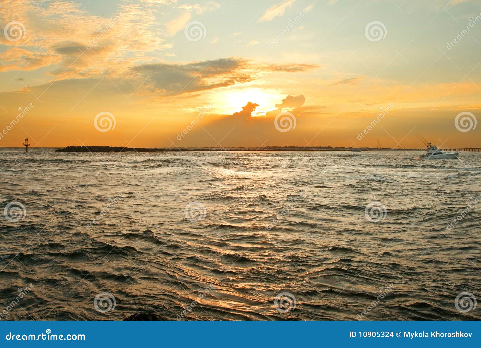 Tranquil beach sunset stock photo. Image of romantic - 10905324