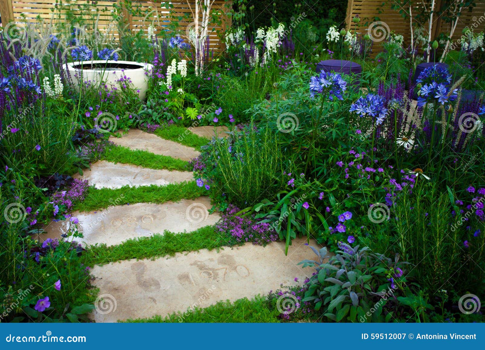 Tranquil garden stock image. Image of bright, foliage - 59512007