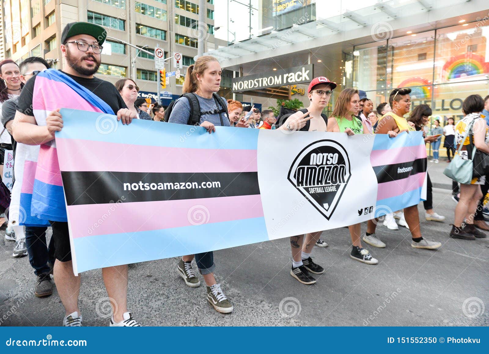 Trans March in Toronto editorial image. Image of spectators - 151552350