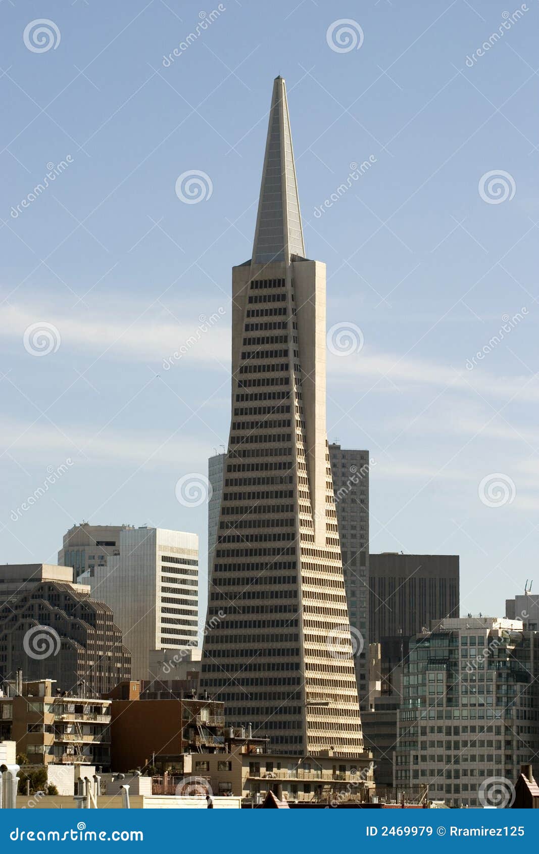 Transamerica Building at Noon Editorial Stock Image - Image of house ...