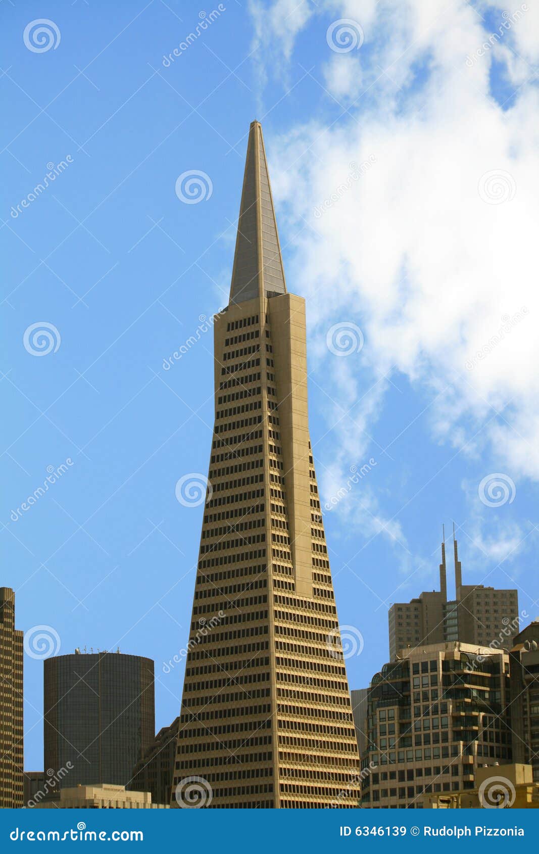 Transamerica Building in S.F. Editorial Stock Image - Image of ...